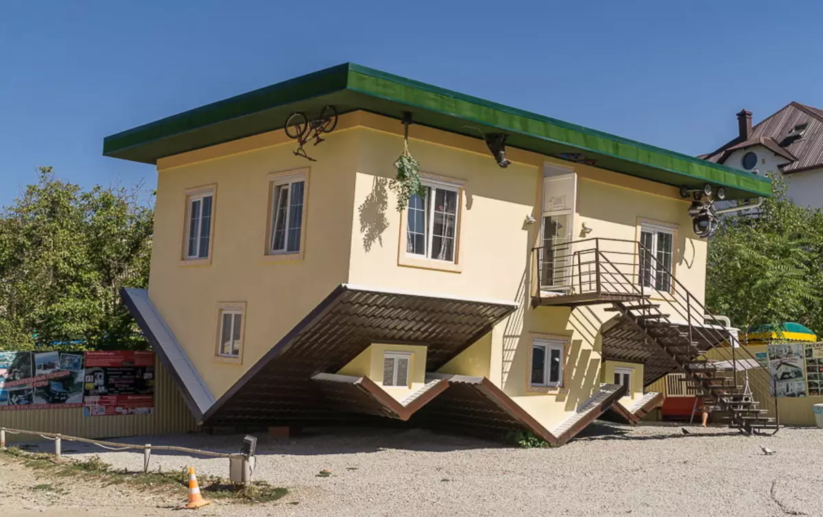 روس کے 10 غیر معمولی عمارات 260_11