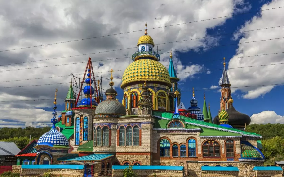 روس کے 10 غیر معمولی عمارات 260_16