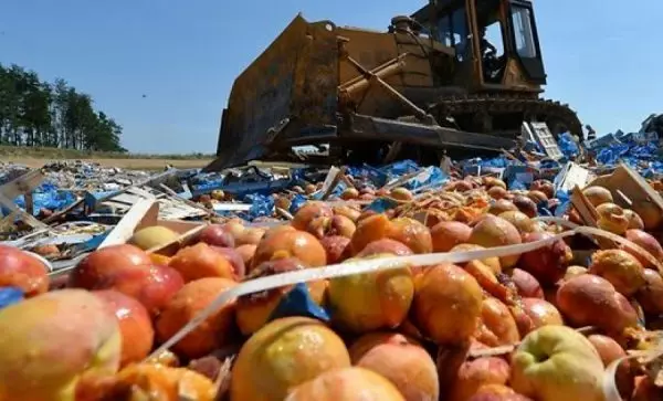 Munduko lehen herrialdea, non produktuak saltzen ez diren dendetan Banatu behartsua