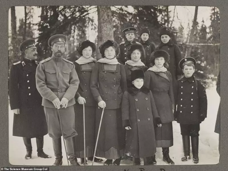 Familia Nicholas II (12 argazki) 4675_11