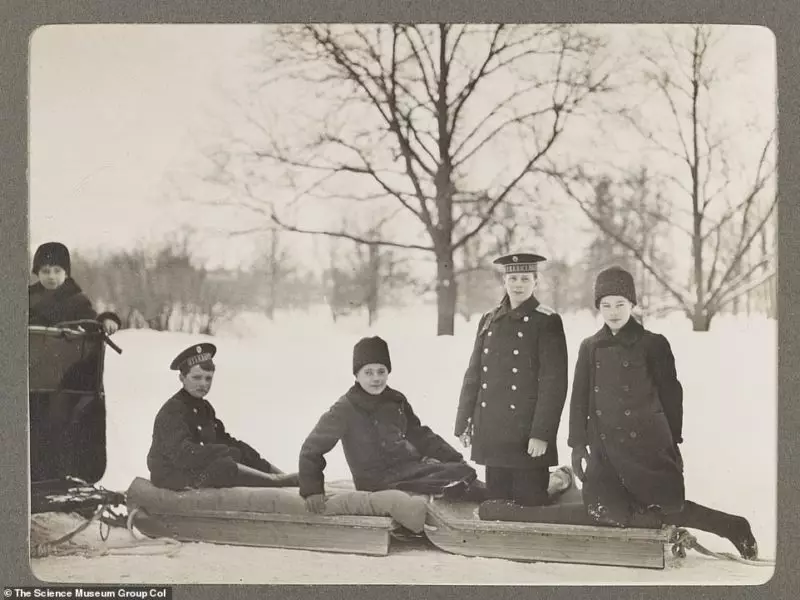 Biddes av familien Nicholas II (12 bilder) 4675_7