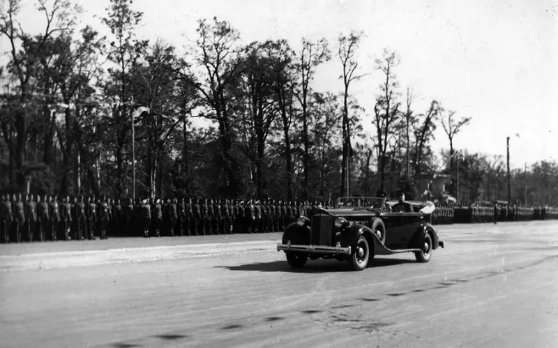 12 снимки на парад на победата в Берлин през 1945 година 5206_3