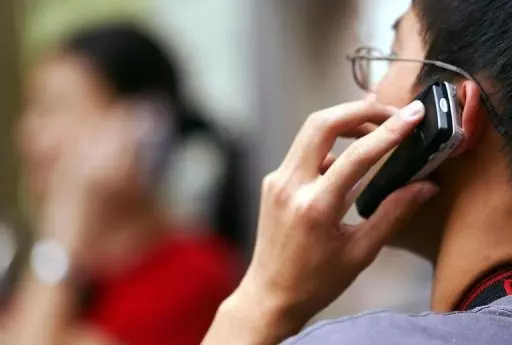 Menemui pautan antara perbualan pada telefon bimbit dan kanser otak 6020_1