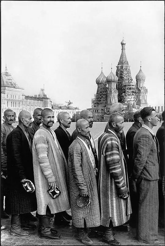 Советлар Союзы-1954 Франция фотографы күзлегеннән 7350_17