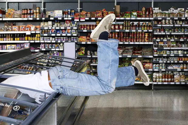 10 dili matinuoron nga mga trick sa mga supermarket sa populasyon 7628_1
