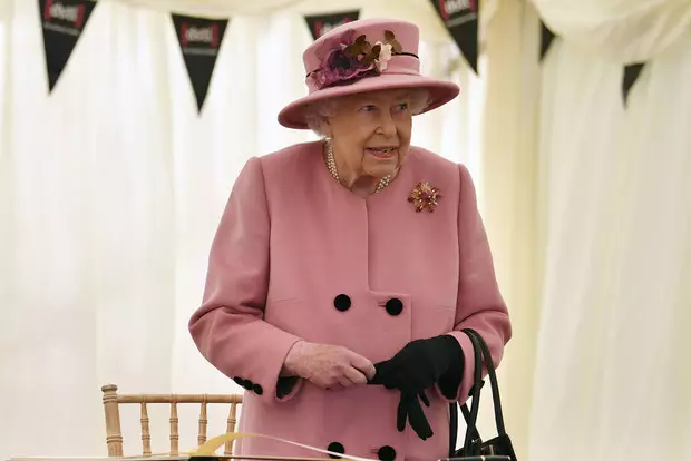 12 rules of long and happy life from Elizabeth II 8188_2