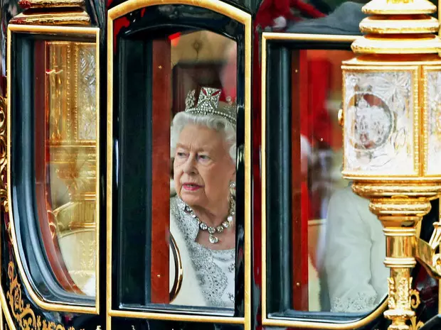 12 rules of long and happy life from Elizabeth II 8188_8