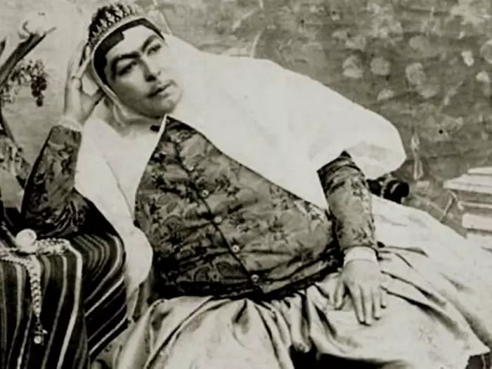 Harem Shaha 19. Yüzyıl (Şok edici Gerçeklik Fotoğrafı)