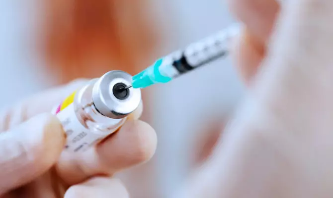 એડલ્ટ રસીકરણ: શું કરવું અને શા માટે 8659_2