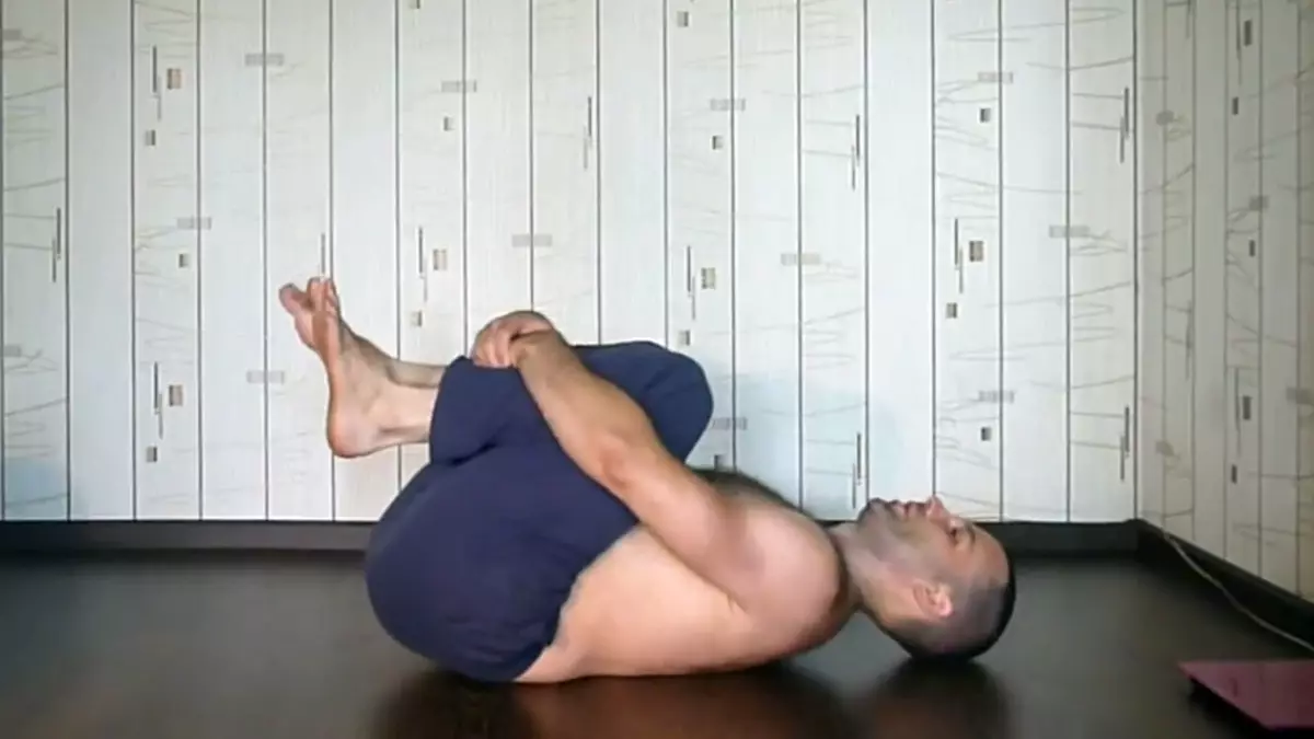 Kako se znebiti bolečine v hrbtu v 5 minutah na dan (Polje Brangha) 8691_5