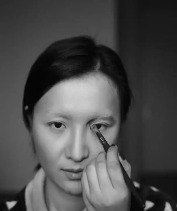 Θαύματα μακιγιάζ: Πώς η κινεζική γυναίκα μετατρέπεται σε Johnny Depp, Cristiano Ronaldo, κλπ. 8784_4