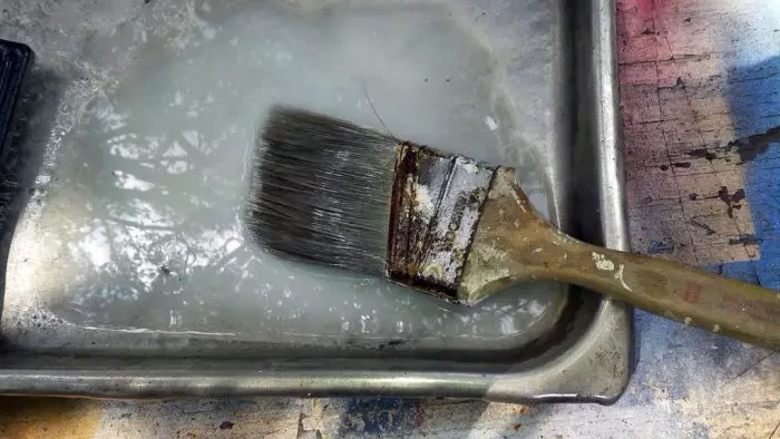 We restore old brushes 1044_3