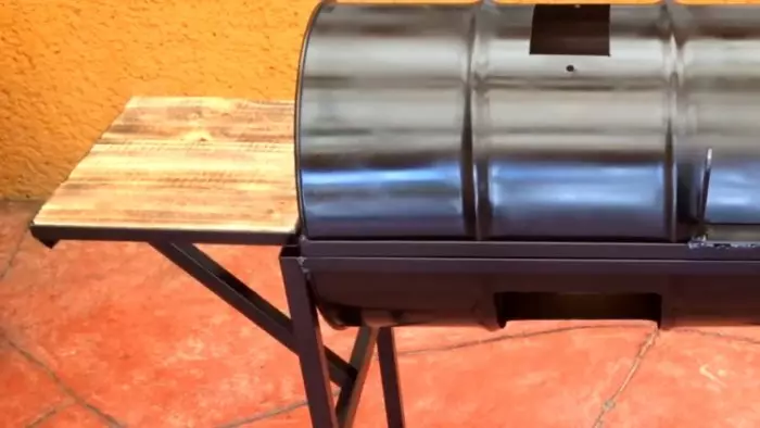 Full-size metalen vat grill