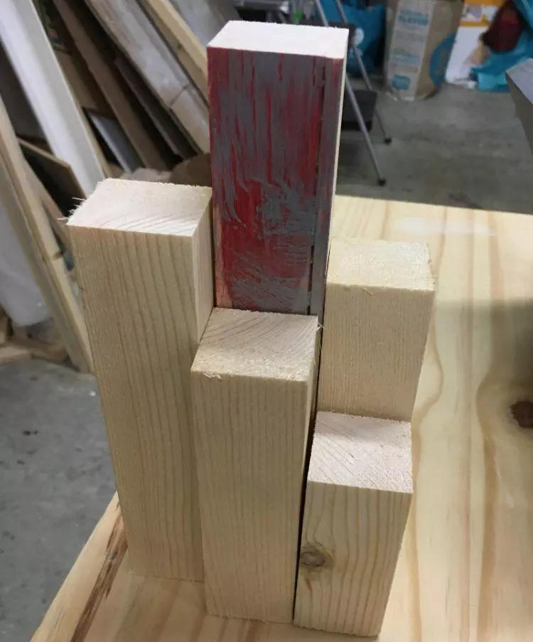 Ako urobiť svietnik z dreva s vlastnými rukami 1162_3