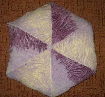 Bantal njaba kanthi tangan dhewe 1327_13