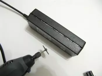 Kā nomainīt klēpjdatora strāvas bloka kabeli 2501_1