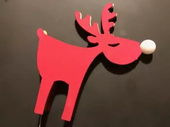 နှစ်သစ်ကူး၏ Figurine Deer သည်သူ၏ကိုယ်ပိုင်လက်များဖြင့် Backlit နှင့်အတူ 2658_7