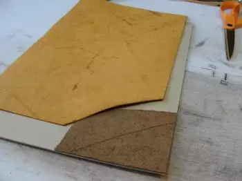 Fazendo capa de couro com desenho 2680_18