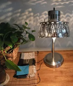 Hoe maak je een tafellamp gemaakt van metalen stoomboot 2933_11