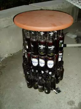 啤酒瓶條桌