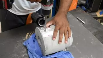 Lav en lampe lavet af beton og krans 3208_14