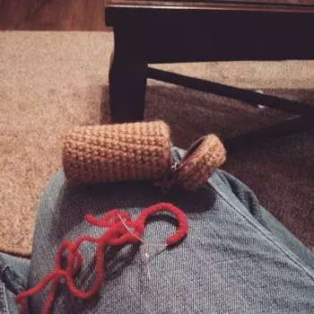 Efectuarea unui jucărie tricotată 