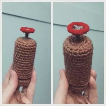 Efectuarea unui jucărie tricotată 
