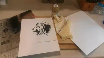 How to independently make a picture by sprays using a stencil 3502_2