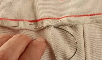 Bir düğme şeklinde bir yastık nasıl yapılır 3640_11