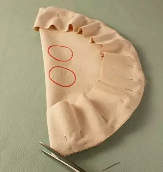 Kako napraviti jastuk u obliku gumba 3640_6