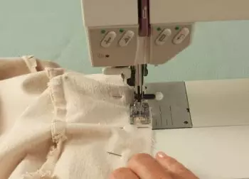 Kako napraviti jastuk u obliku gumba 3640_8
