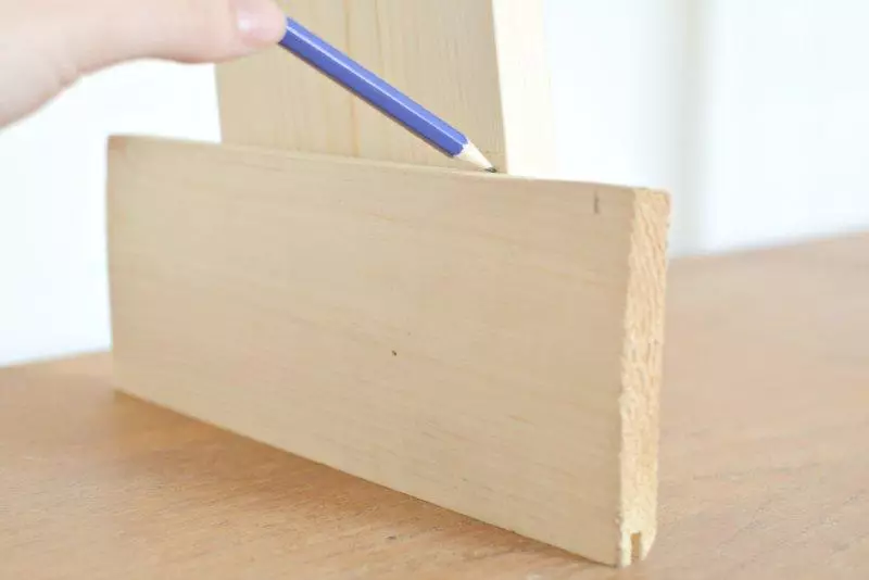 Jak zrobić kilka z drewna własnymi rękami 3672_4