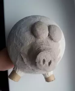 Membuat bank piggy dari Papier-Masha 378_8