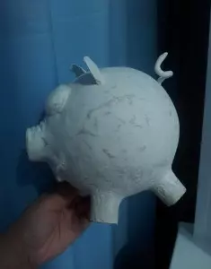 Making a piggy bank from Papier-Masha 378_9