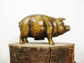 Banka piggy ya malê ji Wood