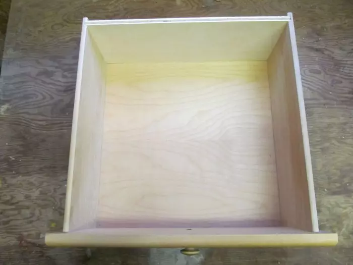 Hoe maak je een cache in een doos met een schriftelijke tafel 471_7