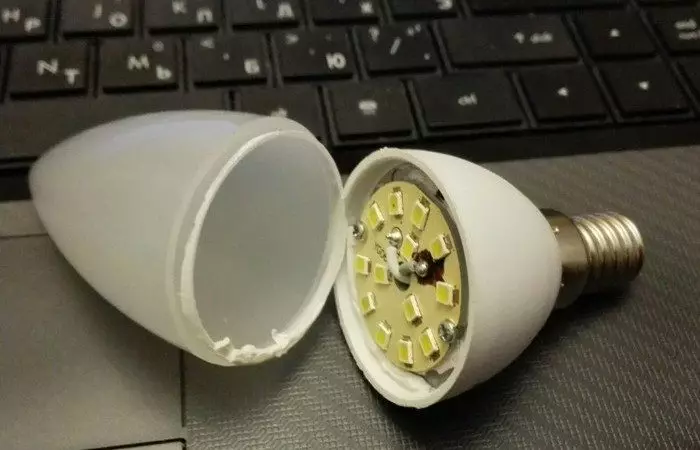 Si për të riparuar një llambë LED 5793_1
