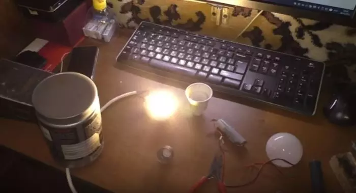 Så här reparerar du en LED-lampa 5793_5