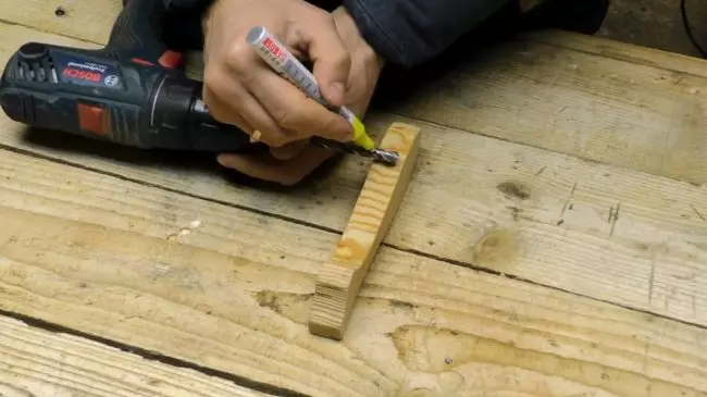 Nous faisons un chiffon en bois avec un appareil presseur 5894_8