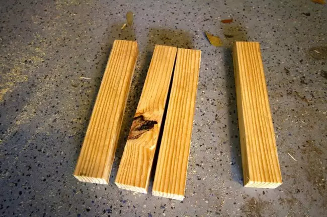 چگونه به طور مستقل مدفوع را از ماسیف چوب بسازیم 5909_2