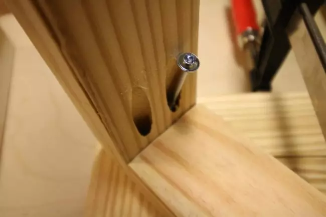 Ako samostatne urobiť stolicu z dreveného masívu 5909_7