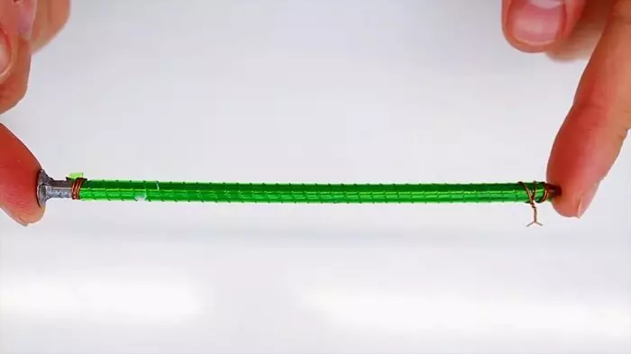 Upleteni kabelski svežanj za žice iz plastične boce 6078_11