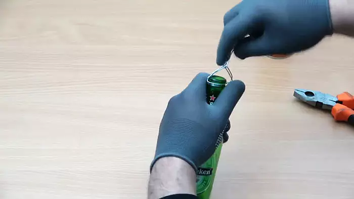 Как да огъваме стъклена бутилка за огърлица 6084_4