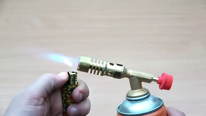 Как да огъваме стъклена бутилка за огърлица 6084_5