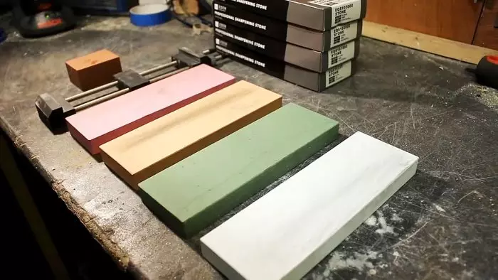 Nous utilisons un disque en bois pour des couteaux rapides 6139_12