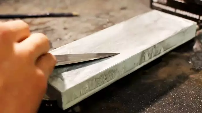 Nous utilisons un disque en bois pour des couteaux rapides 6139_13