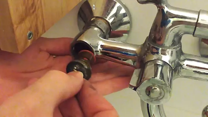 Drips water tap: how to eliminate water leakage? 6294_8