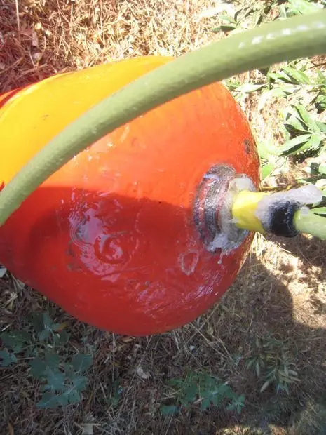 Lámpara en forma de una botella de un cilindro de gas. 6306_6