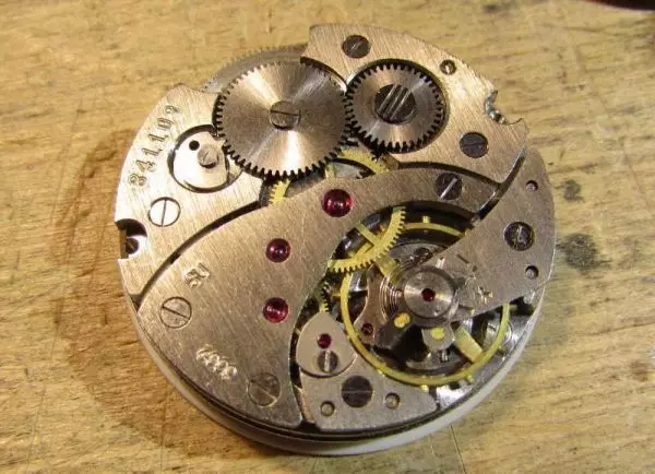 Tuisgemaakte horlosies in Steampunk Style 6564_3