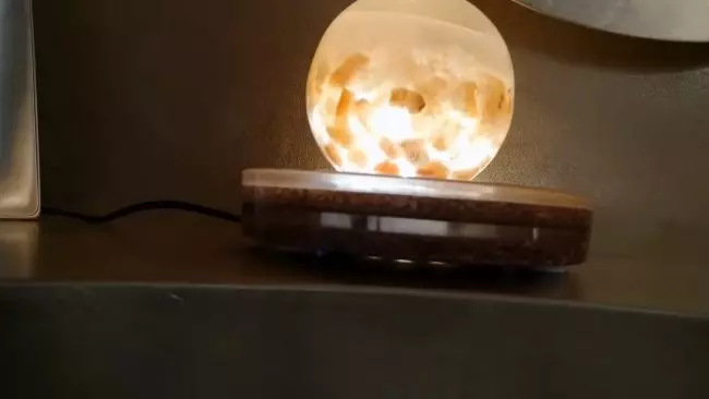 Come fare una lampada sotto forma del sole 657_2